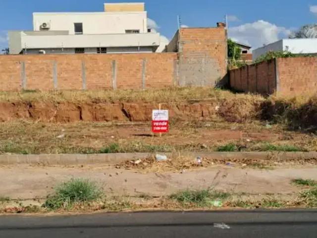 Terreno / Lote para Venda em Araraquara/SP Jardim Indaiá