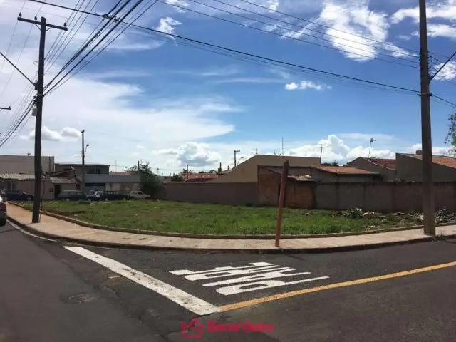 Terreno / Lote para Venda em Araraquara/SP Jardim Victório Antônio de Santi II