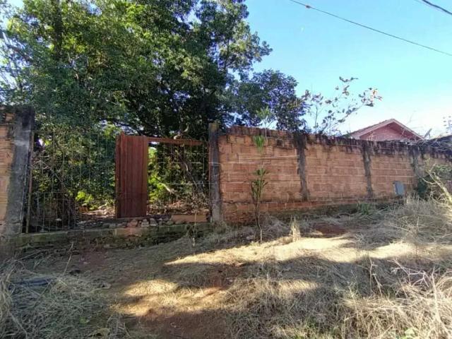 Terreno / Lote para Venda em Araraquara/SP Jardim Zavanella