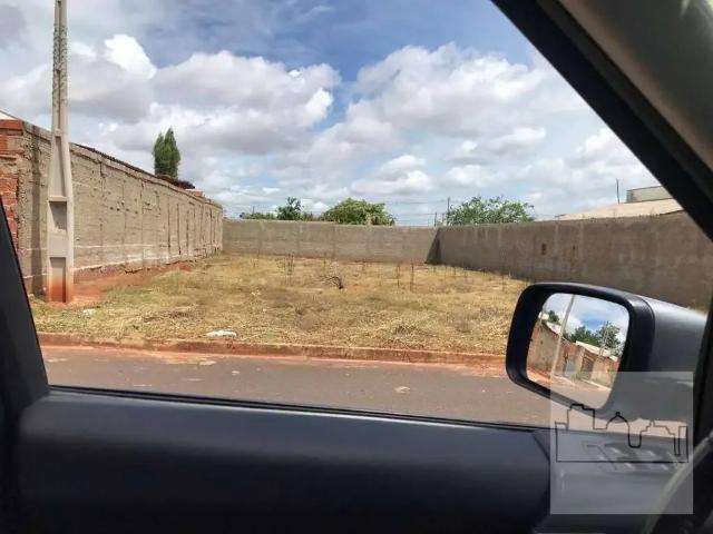 Terreno / Lote para Venda em Araraquara/SP Parque das Hortências