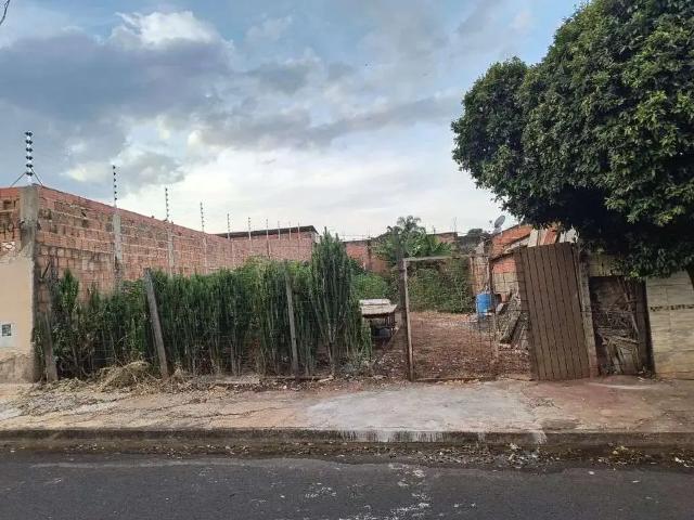 Terreno / Lote para Venda em Araraquara/SP Parque Gramado II