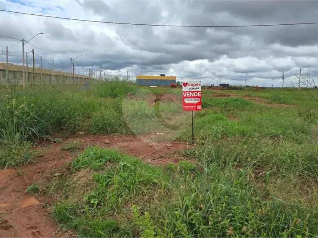 Terreno / Lote para Venda em Araraquara/SP Parque Residencial São Lucas