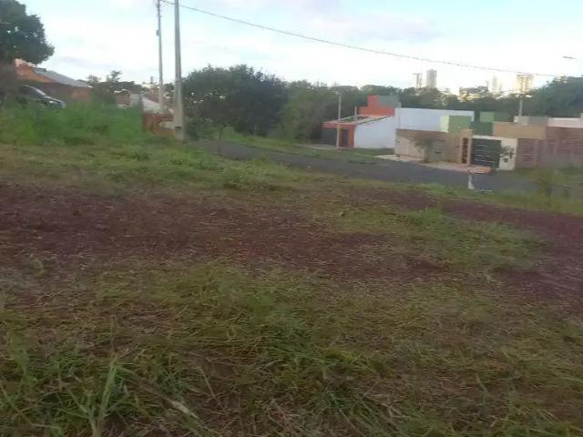 Terreno / Lote para Venda em Araraquara/SP Residencial Ravena