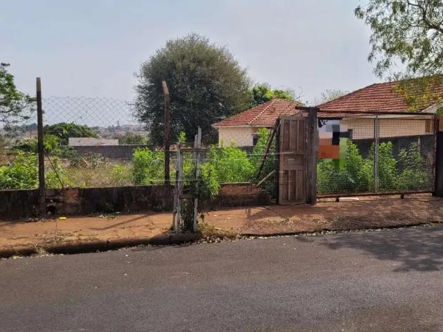 Terreno / Lote para Venda em Araraquara/SP Vila Santana