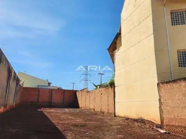 Terreno / Lote para Venda em Araraquara/SP Vila Suconasa