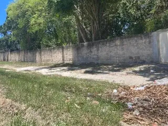 Terreno / Lote para Venda em Araruama/RJ Itatiquara