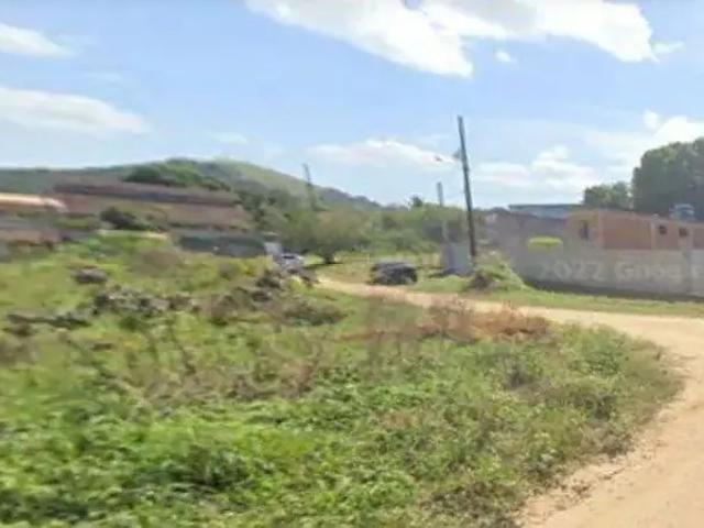 Terreno / Lote para Venda em Araruama/RJ Três Vendas