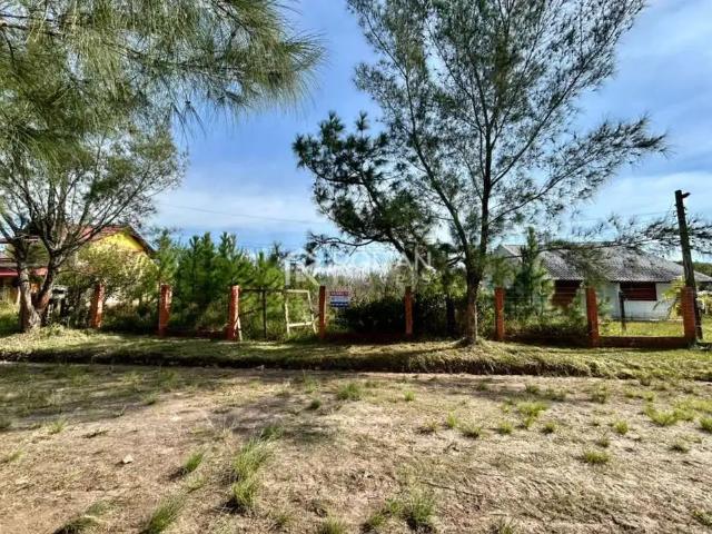 Terreno / Lote para Venda em Arroio do Sal/RS Praia Torres Sul