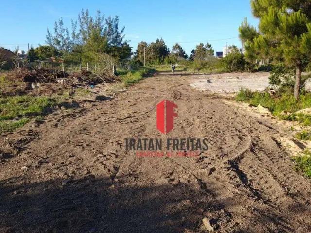 Terreno / Lote para Venda em Arroio do Sal/RS Praia Torres Sul
