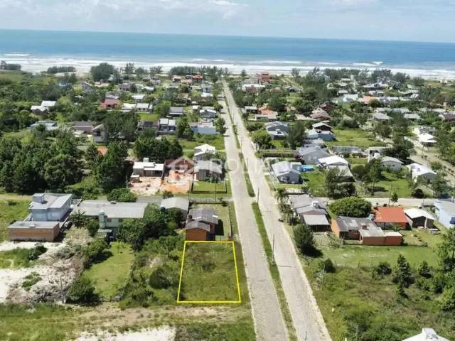 Terreno / Lote para Venda em Arroio do Sal/RS Praia Torres Sul