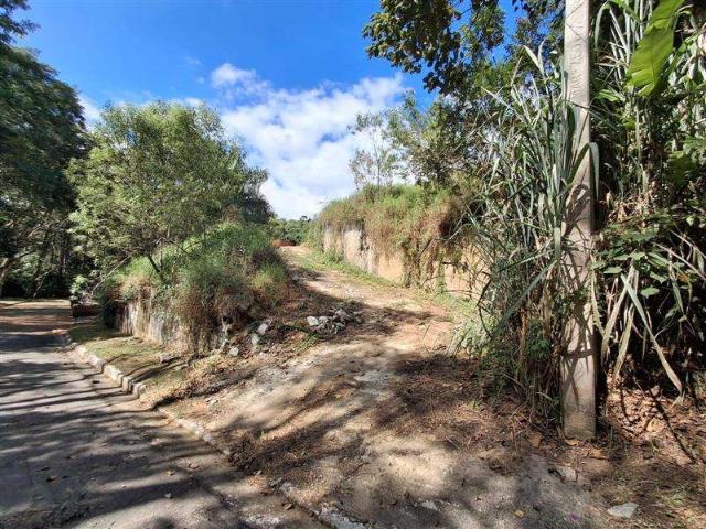 Terreno / Lote para Venda em Arujá/SP Arujázinho I, II e III