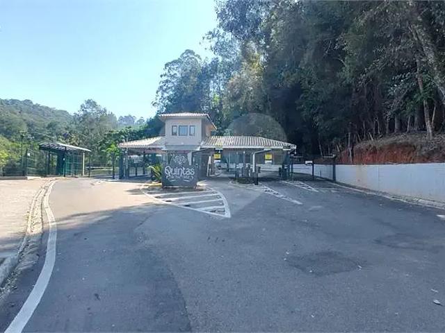 Terreno / Lote para Venda em Atibaia/SP Condominio Quintas da Boa Vista
