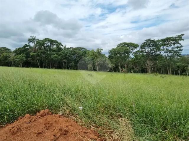 Terreno / Lote para Venda em Atibaia/SP Cachoeira