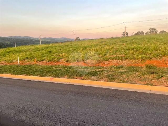 Terreno / Lote para Venda em Atibaia/SP Estância Parque de Atibaia