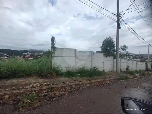 Terreno / Lote para Venda em Atibaia/SP Jardim Centenário