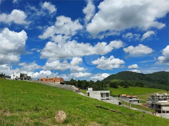 Terreno / Lote para Venda em Atibaia/SP Jardim dos Pinheiros