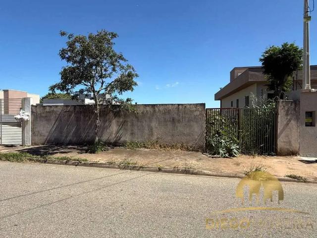 Terreno / Lote para Venda em Atibaia/SP Jardim dos Pinheiros