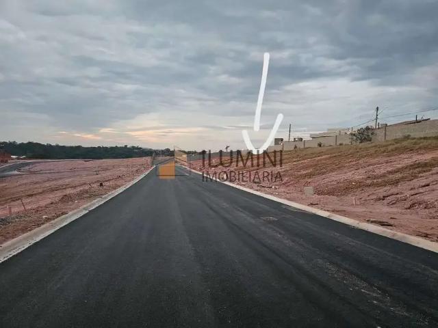 Terreno / Lote para Venda em Atibaia/SP Jardim Paulista