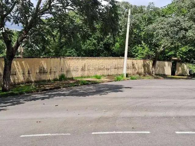 Terreno / Lote para Venda em Atibaia/SP Loteamento Vale das Flores