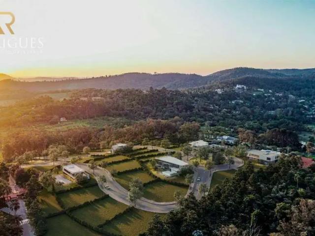 Terreno / Lote para Venda em Atibaia/SP Mato Dentro