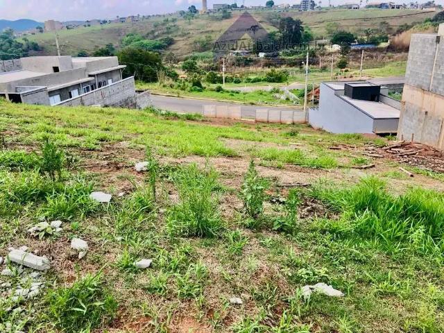 Terreno / Lote para Venda em Atibaia/SP Nova Cerejeira