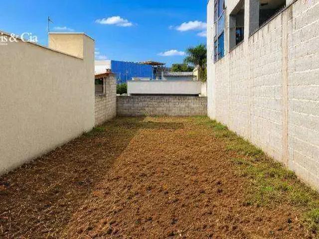 Terreno / Lote para Venda em Atibaia/SP Nova Cerejeira