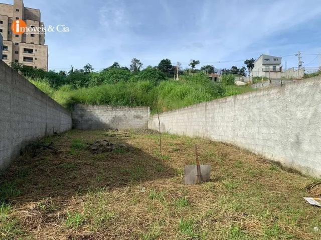 Terreno / Lote para Venda em Atibaia/SP Nova Cerejeira