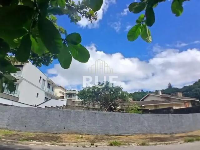 Terreno / Lote para Venda em Atibaia/SP Nova Gardênia