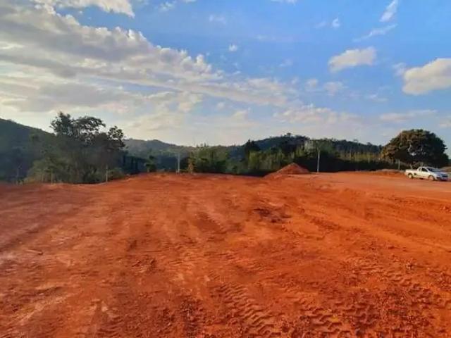 Terreno / Lote para Venda em Atibaia/SP Portão