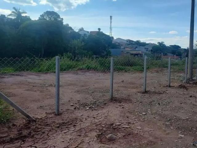 Terreno / Lote para Venda em Atibaia/SP Pinheirinho