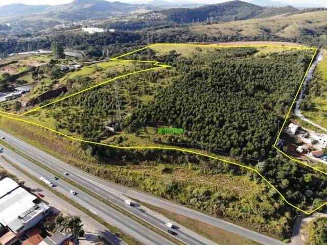 Terreno / Lote para Venda em Atibaia/SP Três Pistas