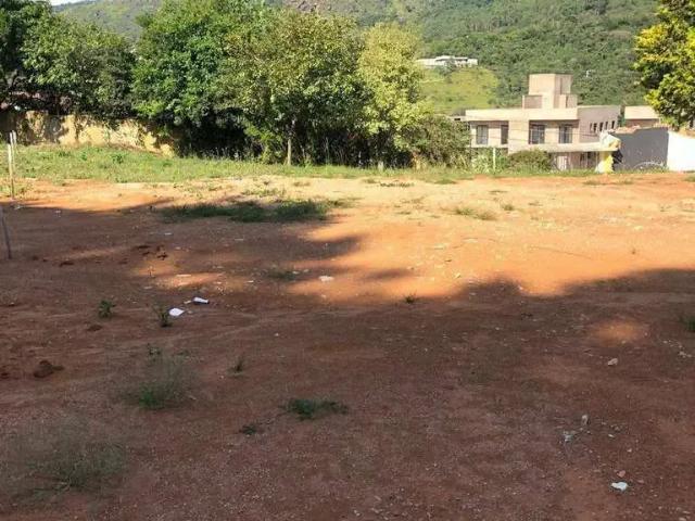 Terreno / Lote para Venda em Atibaia/SP Vila Petrópolis