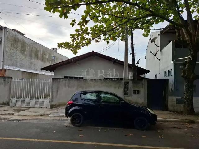 Terreno / Lote para Venda em Balneário Camboriú/SC Barra 3 Quartos