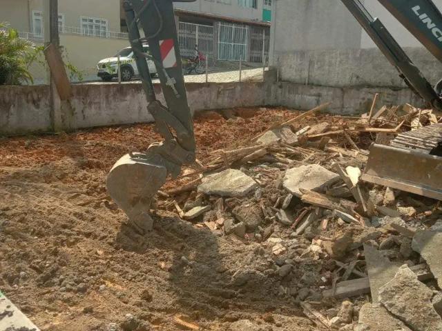 Terreno / Lote para Venda em Balneário Piçarras/SC Centro