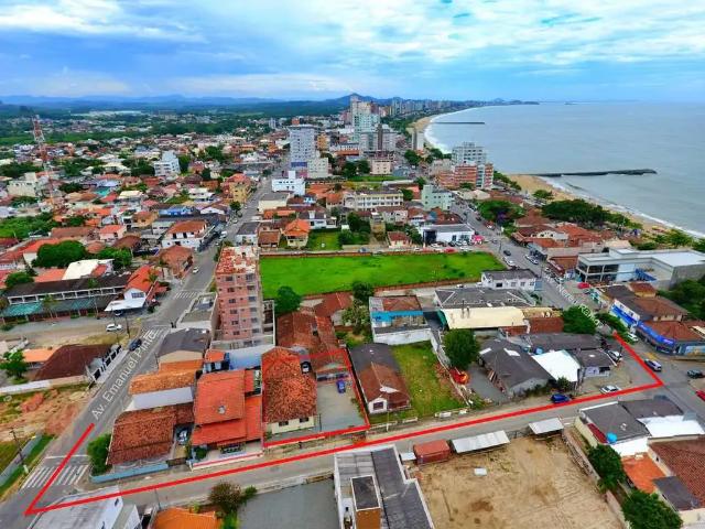 Terreno / Lote para Venda em Balneário Piçarras/SC Centro