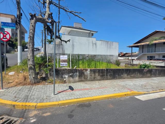 Terreno / Lote para Venda em Balneário Piçarras/SC Centro