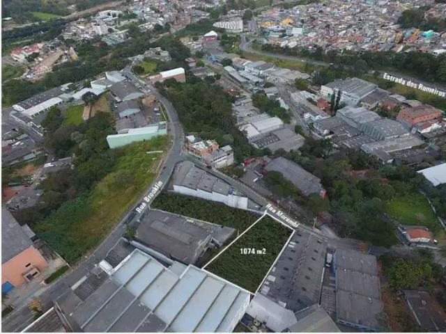 Terreno / Lote para Venda em Barueri/SP Chácaras Marco