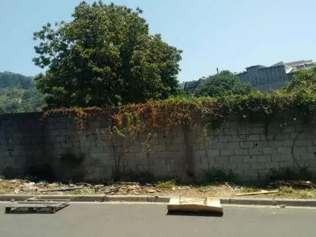 Terreno / Lote para Venda em Barueri/SP Jardim Califórnia