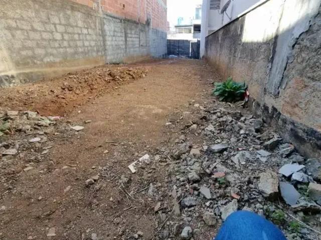 Terreno / Lote para Venda em Barueri/SP Jardim Tupanci