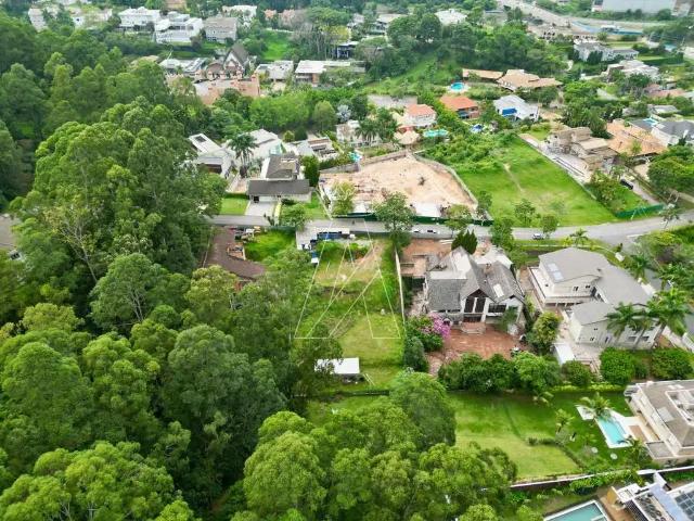 Terreno / Lote para Venda em Barueri/SP Residencial Tamboré