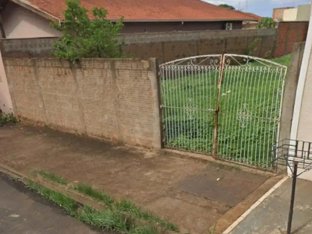 Terreno / Lote para Venda em Barretos/SP Jockey Club