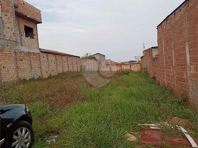 Terreno / Lote para Venda em Bauru/SP Conjunto Habitacional Isaura Pitta Garms