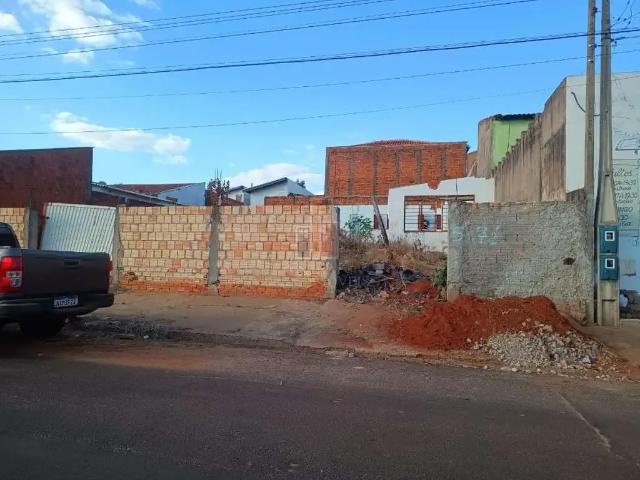 Terreno / Lote para Venda em Bauru/SP Jardim Ivone