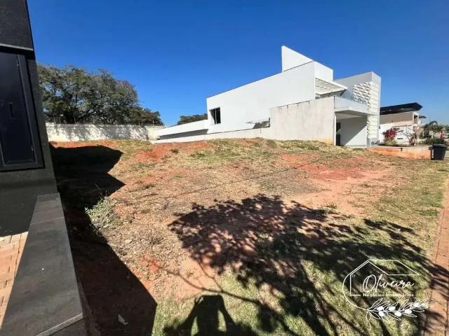 Terreno / Lote para Venda em Bauru/SP Jardim Shangri Lá