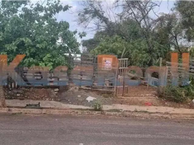 Terreno / Lote para Venda em Bauru/SP Tangarás