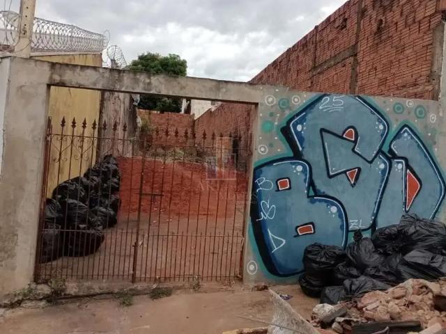 Terreno / Lote para Venda em Bauru/SP Vila Garcia