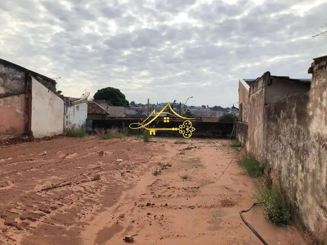 Terreno / Lote para Venda em Bauru/SP Vila Falcão