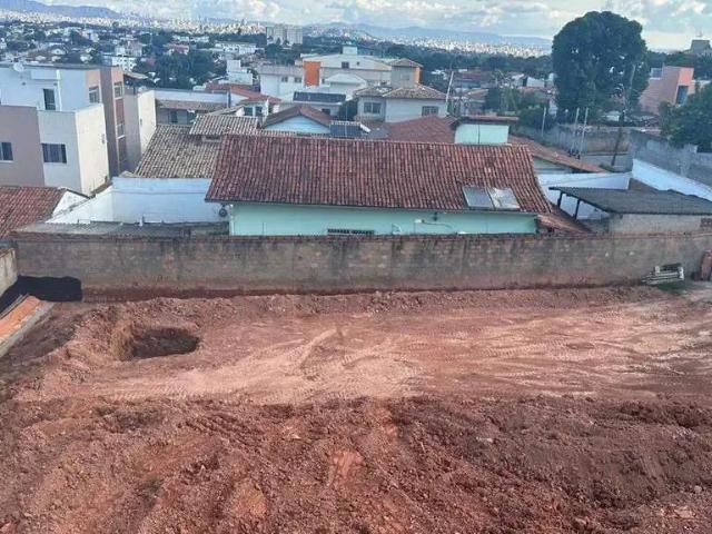 Terreno / Lote para Venda em Belo Horizonte/MG Parque Leblon
