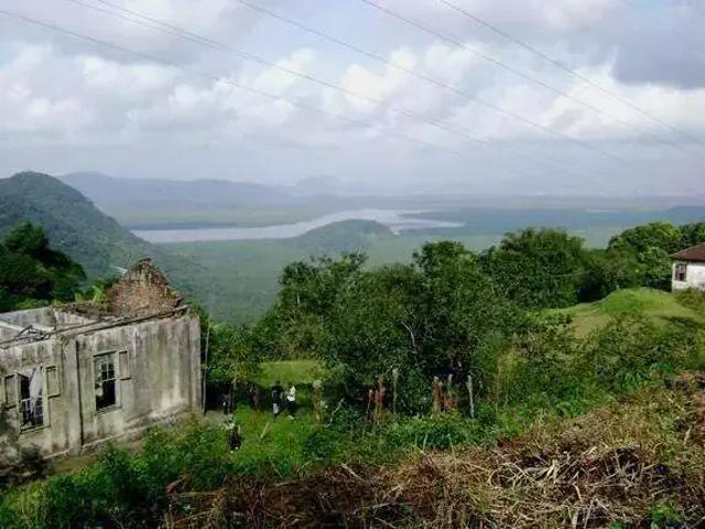 Terreno / Lote para Venda em Bertioga/SP Guaratuba