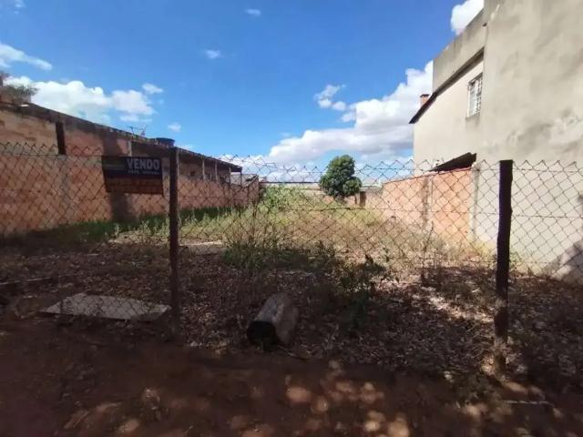 Terreno / Lote para Venda em Betim/MG Nova Baden